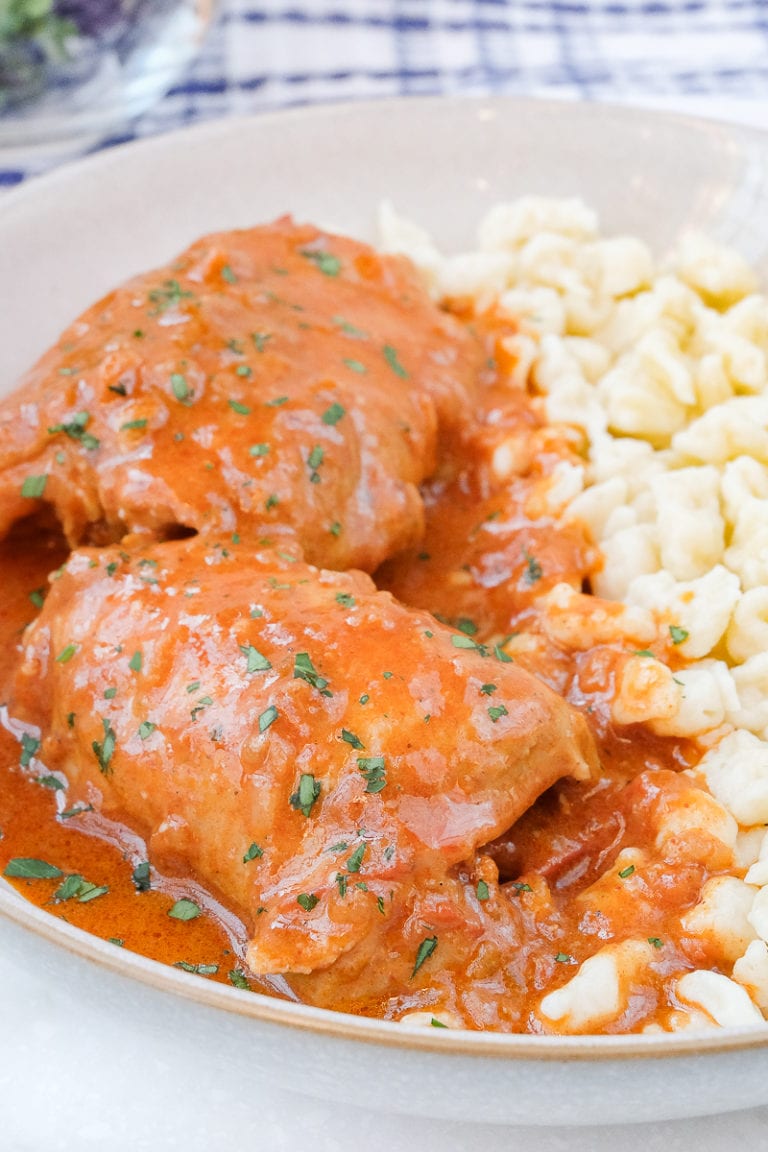 Hungarian Chicken Paprikash (Paprikás Csirke) - Recipes From Europe