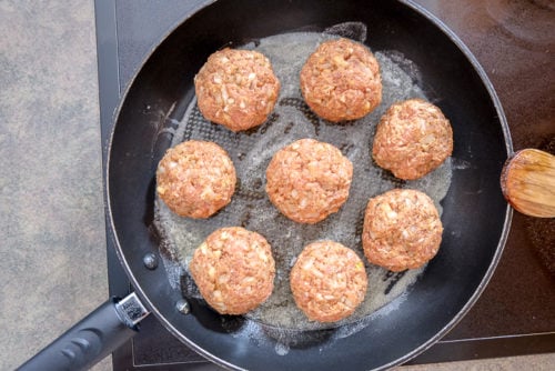 Classic German Meatballs (Frikadellen) - Recipes From Europe