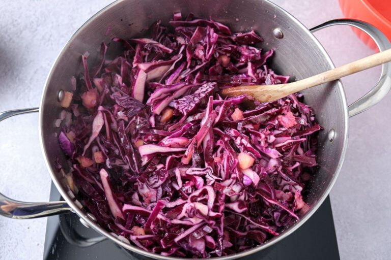Authentic German Red Cabbage (Rotkraut) - Recipes From Europe